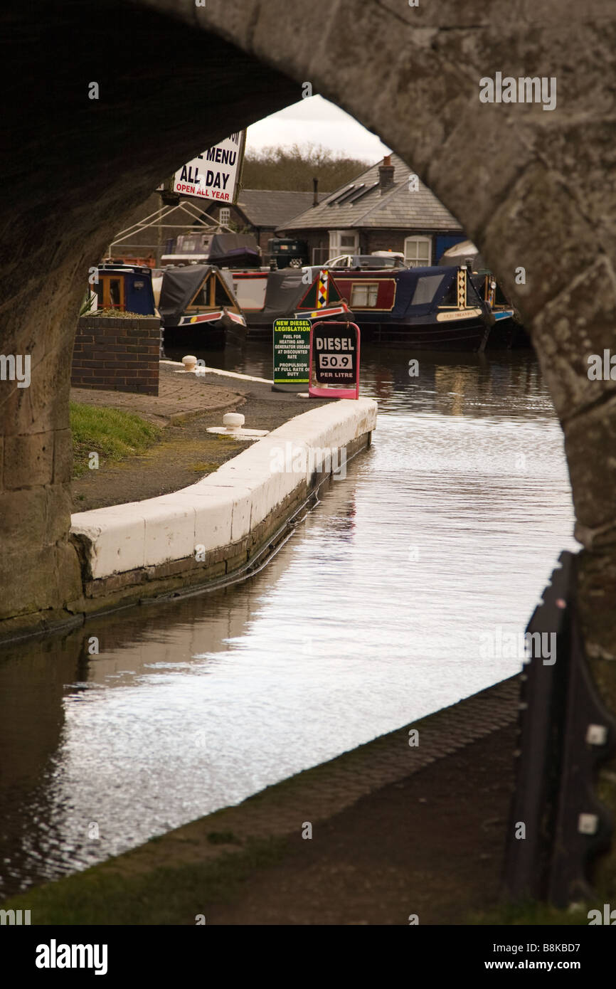 Norbury junction bridge hi-res stock photography and images - Alamy