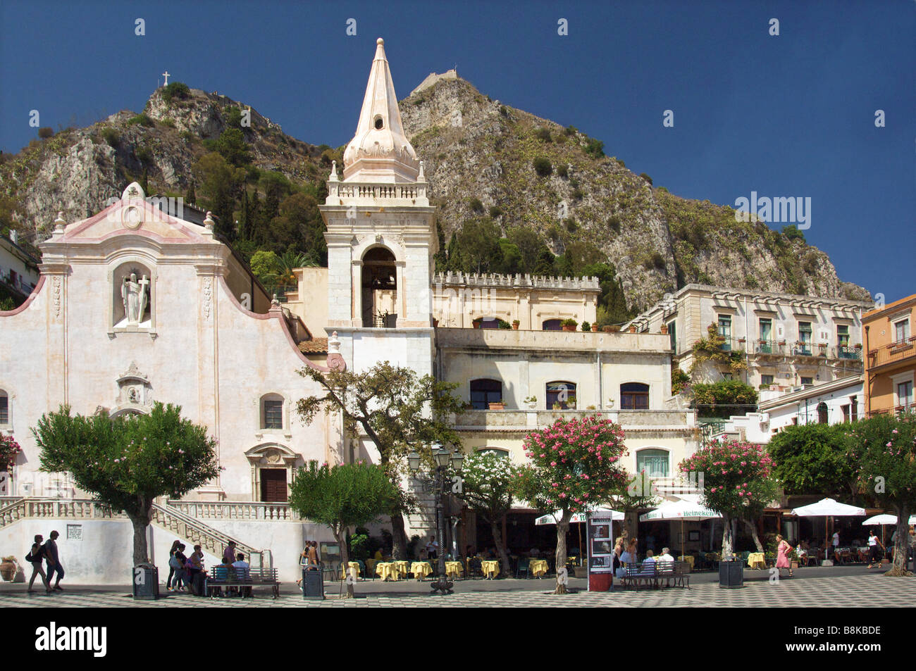 Piazza april 9th hi-res stock photography and images - Alamy