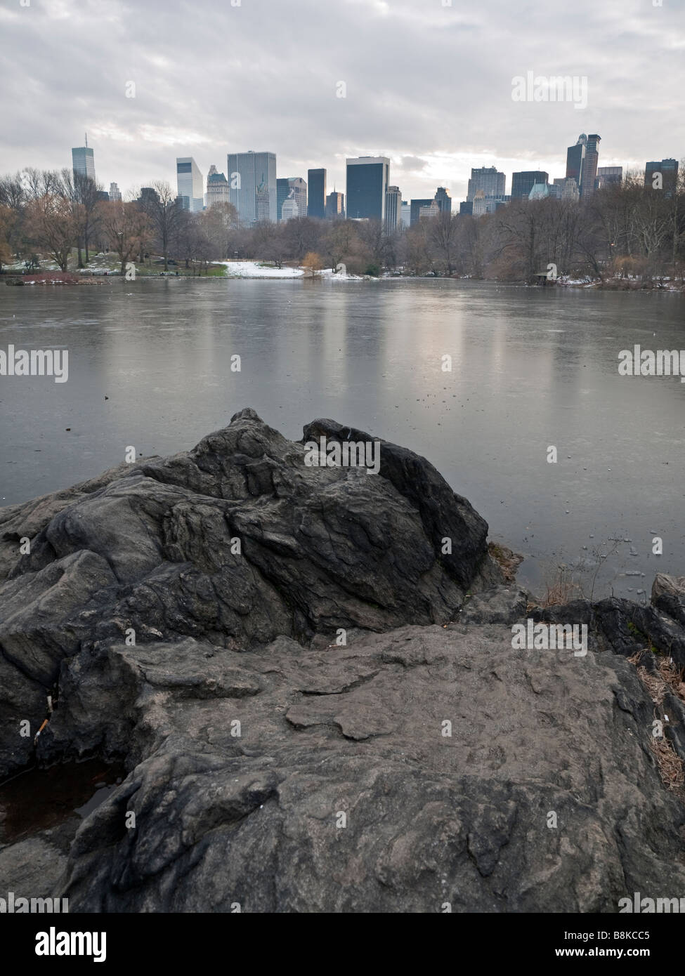 Central park rocks hi-res stock photography and images - Alamy