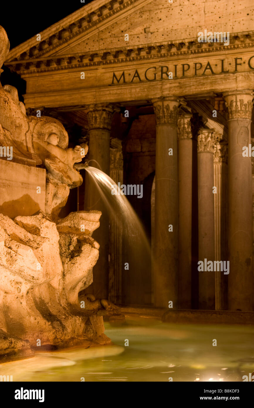Hadrian fountain hi-res stock photography and images - Alamy
