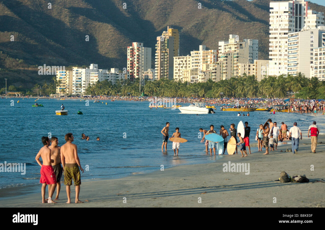 A group of bathers enjoying themselves on Rodadero Beach, Colombia ...