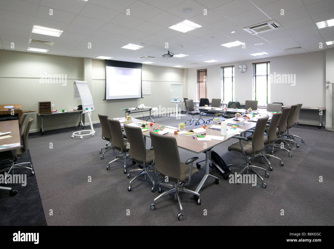 an empty boardroom meeting room Stock Photo - Alamy