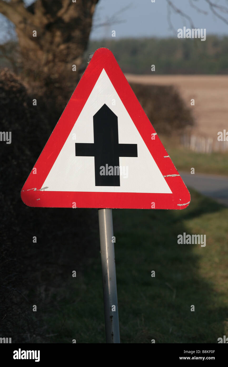 Crossroads sign hi-res stock photography and images - Alamy