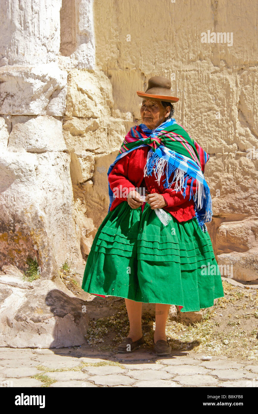 Aymara Indian woman, Chucuito, Lake Titicaca, Peru Stock Photo - Alamy
