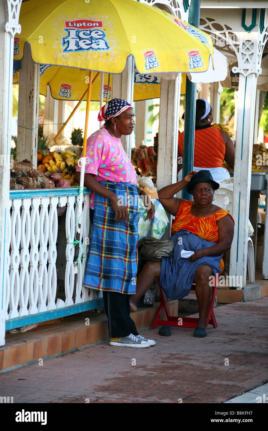 Marigot market hi-res stock photography and images - Alamy