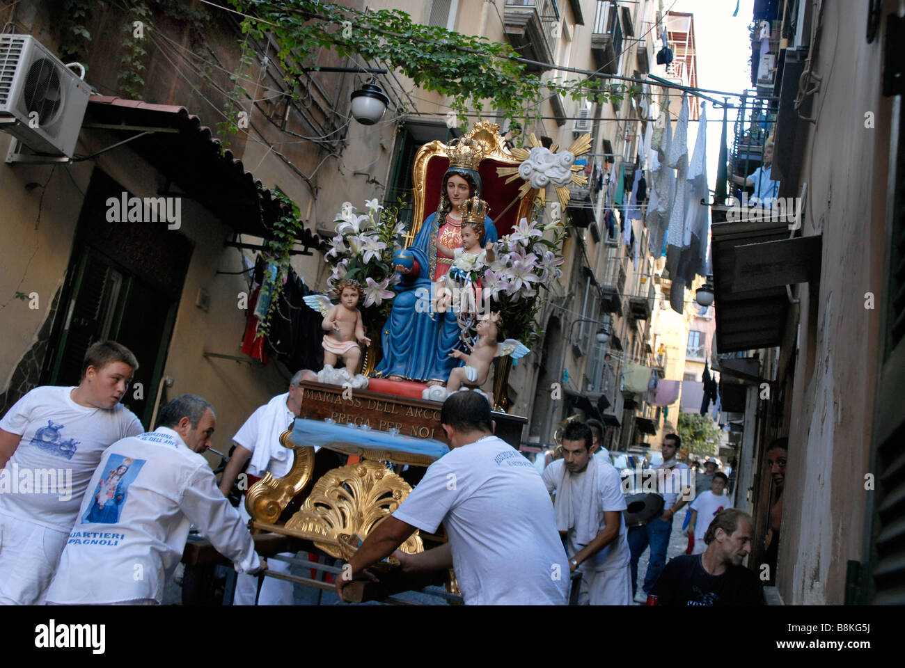 Procession roman catholic statue mary hi-res stock photography and ...
