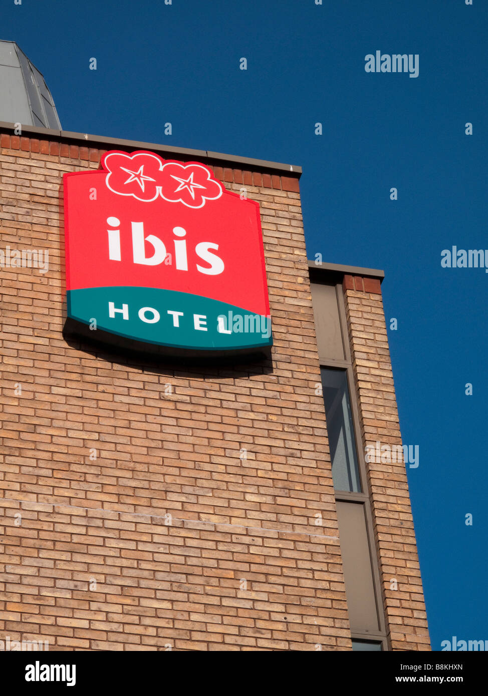 Ibis hotel sign drummond street hi-res stock photography and images - Alamy