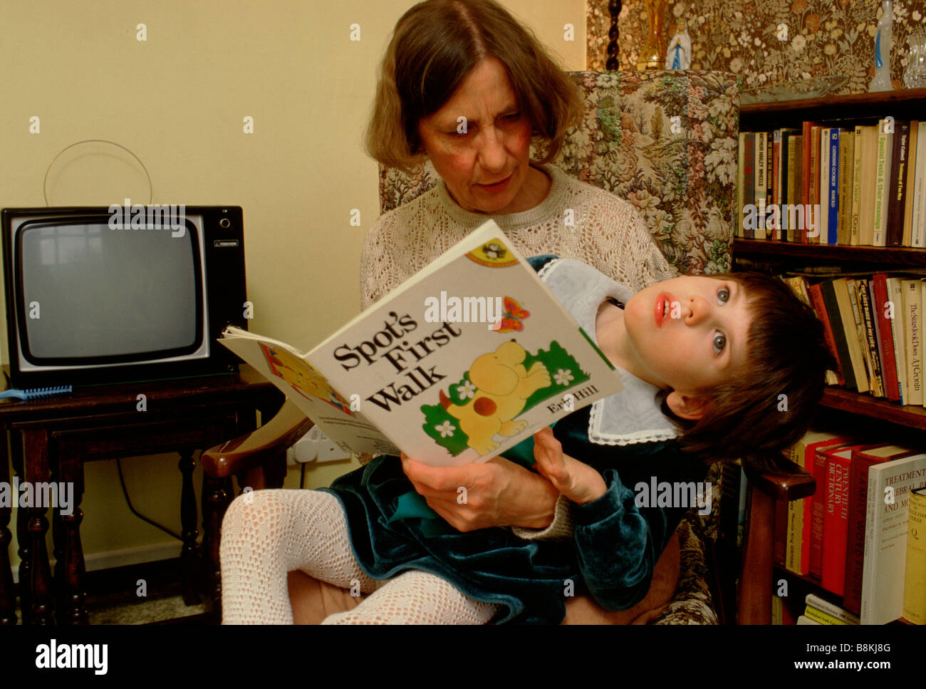 Handicapped child hi-res stock photography and images - Alamy