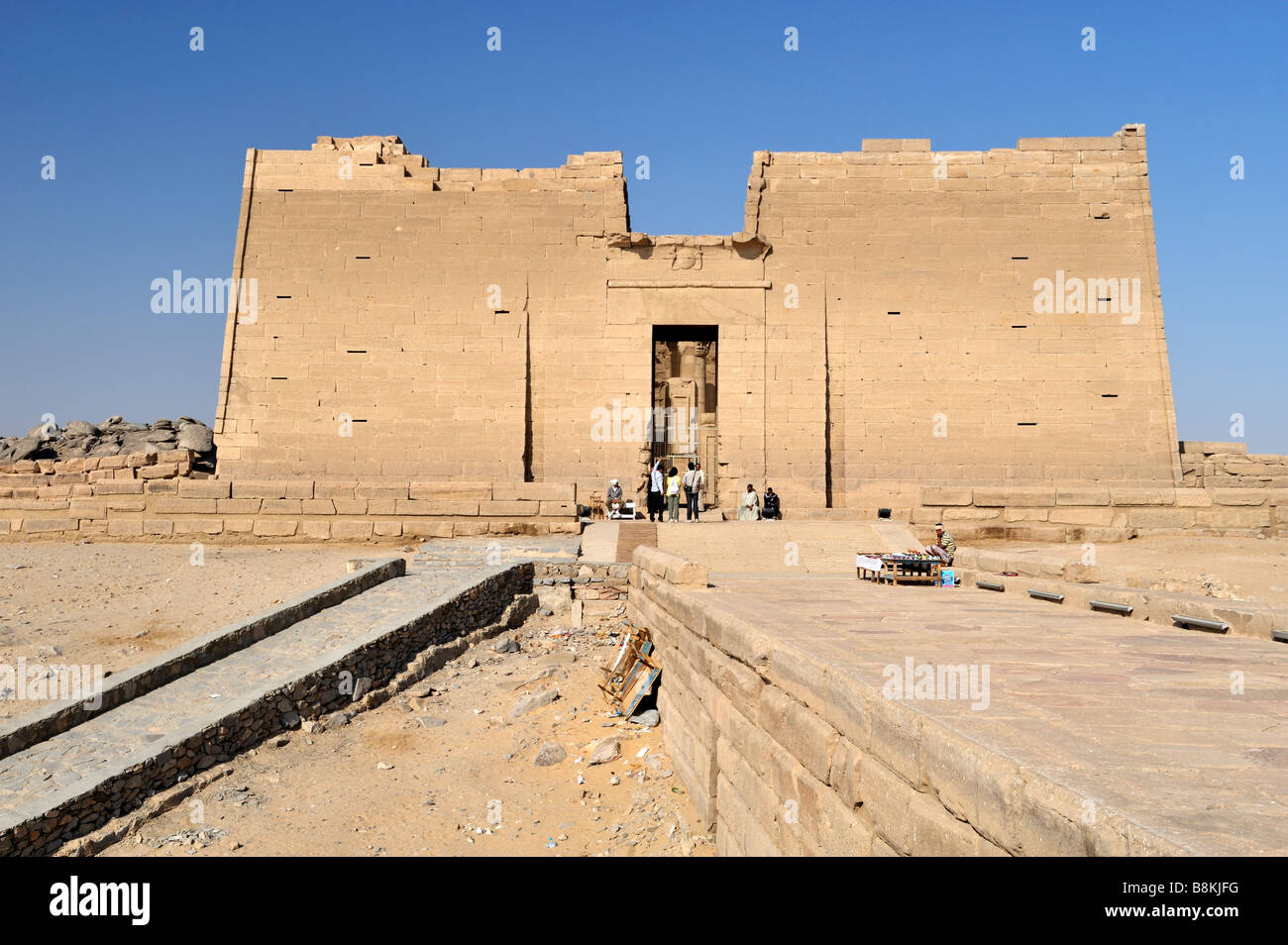 Kalabsha temple hi-res stock photography and images - Alamy