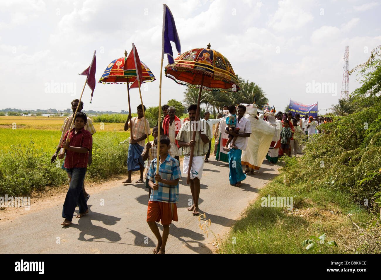 India Tamil Nadu Madurai Tidiyan village pongal celebrations welcome ...