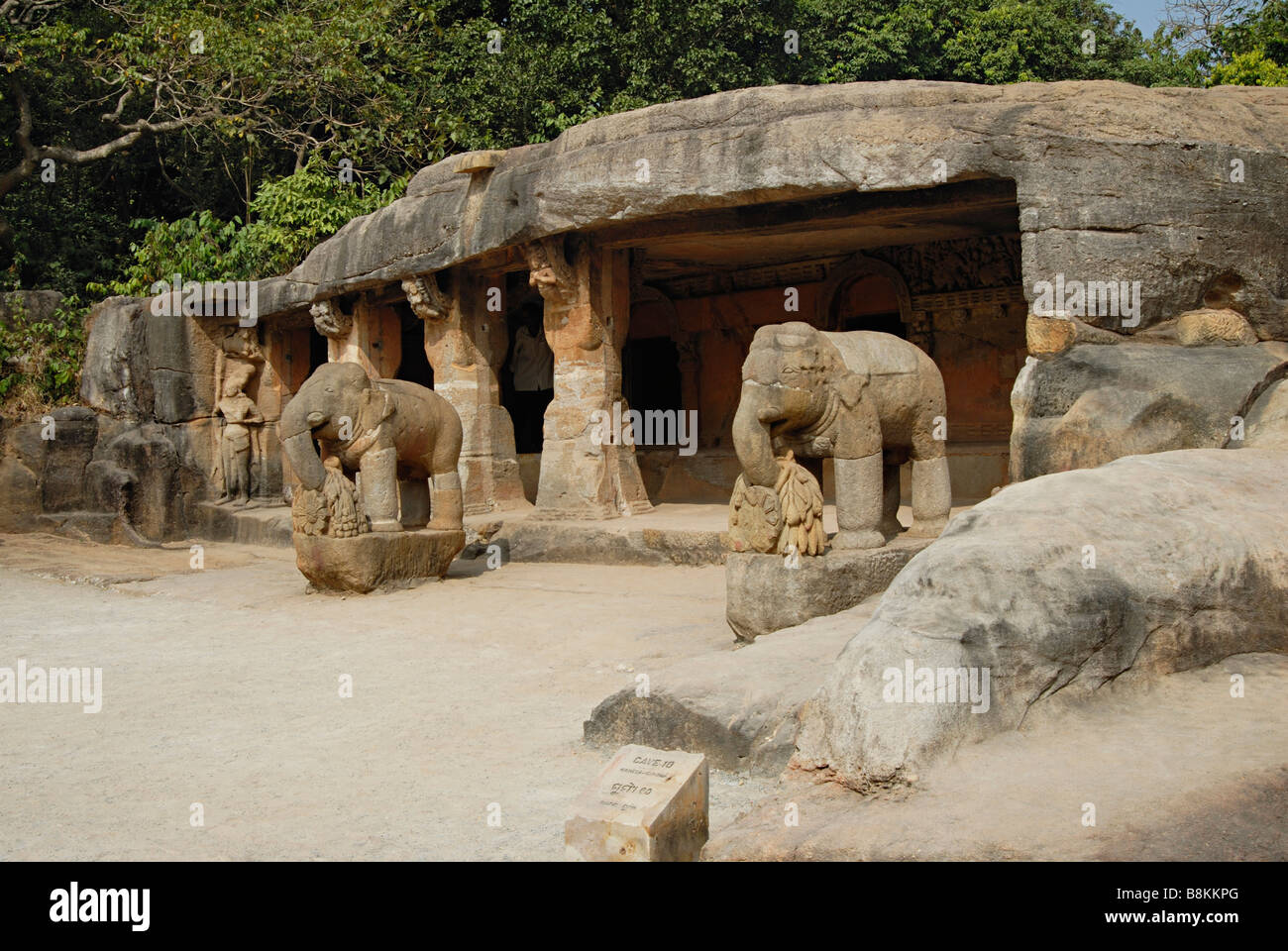 Monolithic structure hi-res stock photography and images - Alamy