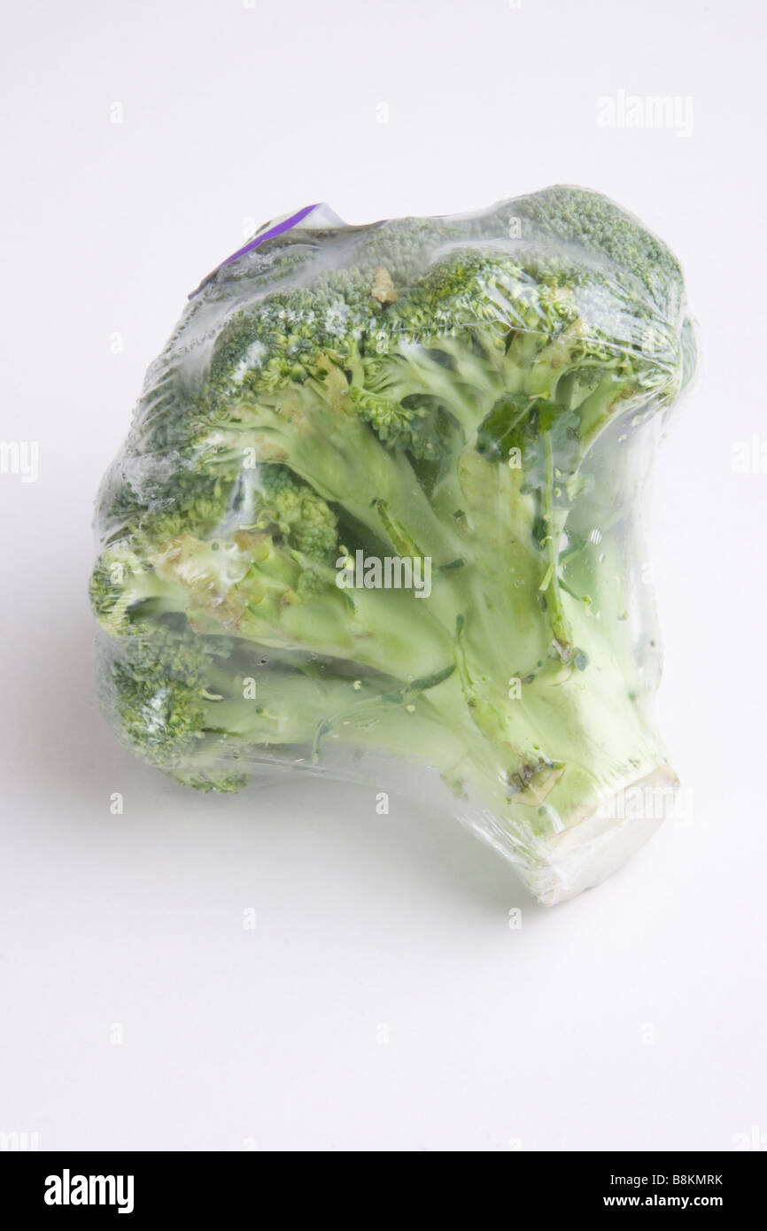 Broccoli sealed in plastic packaging Stock Photo - Alamy