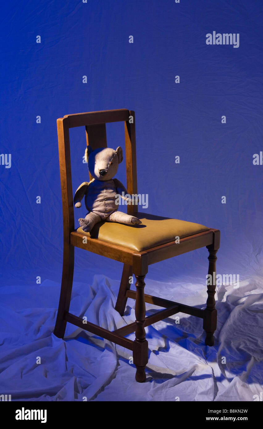 An old forgotten "Teddy Bear Stock Photo - Alamy