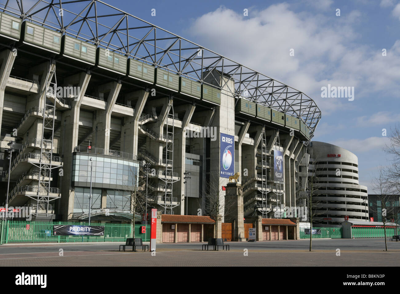 Twickenham stadium hi-res stock photography and images - Alamy