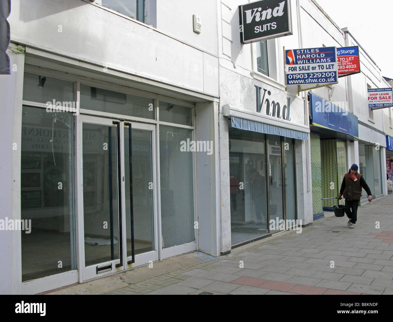 Empty units hi-res stock photography and images - Alamy