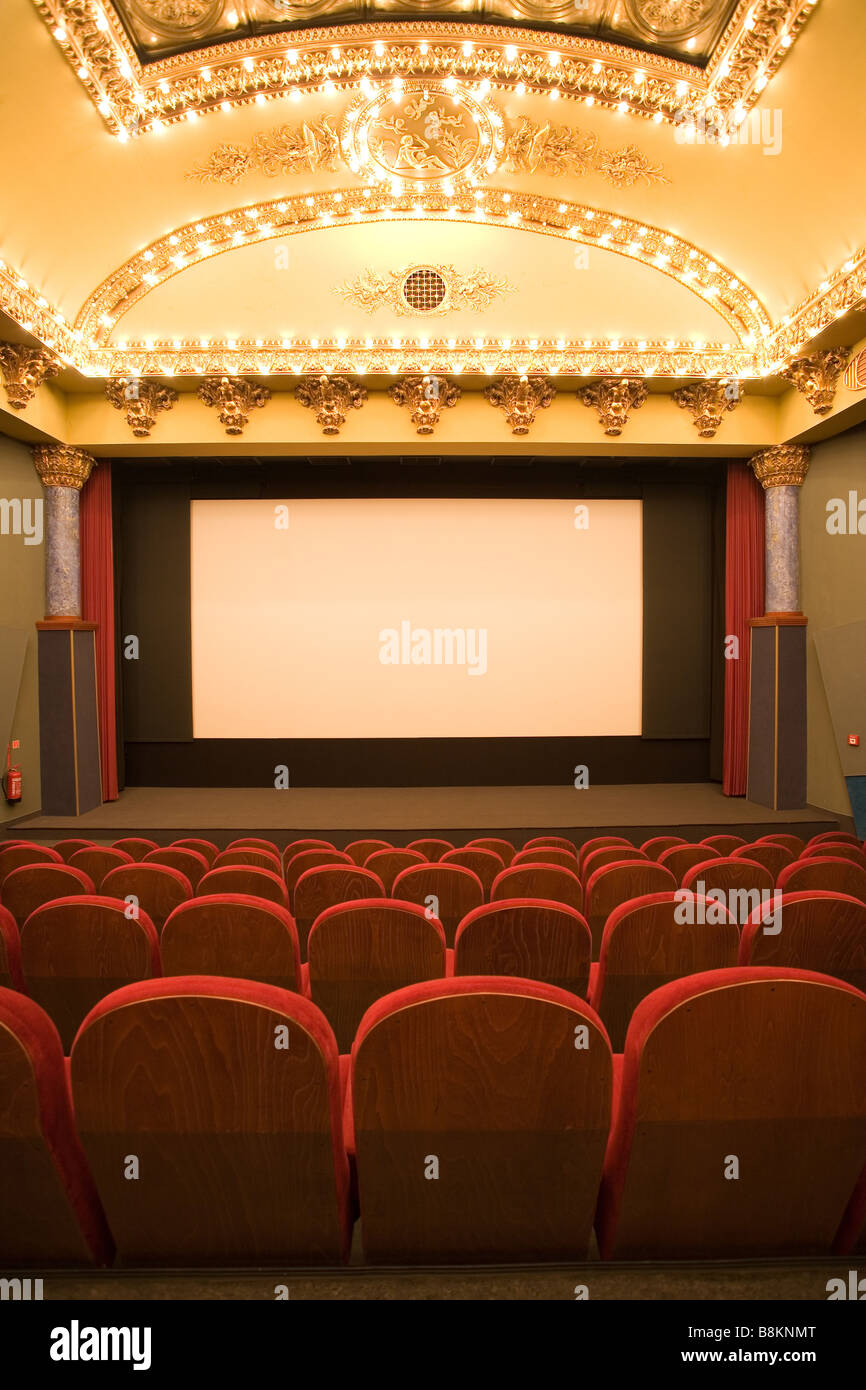 Empty cinema hi-res stock photography and images - Alamy