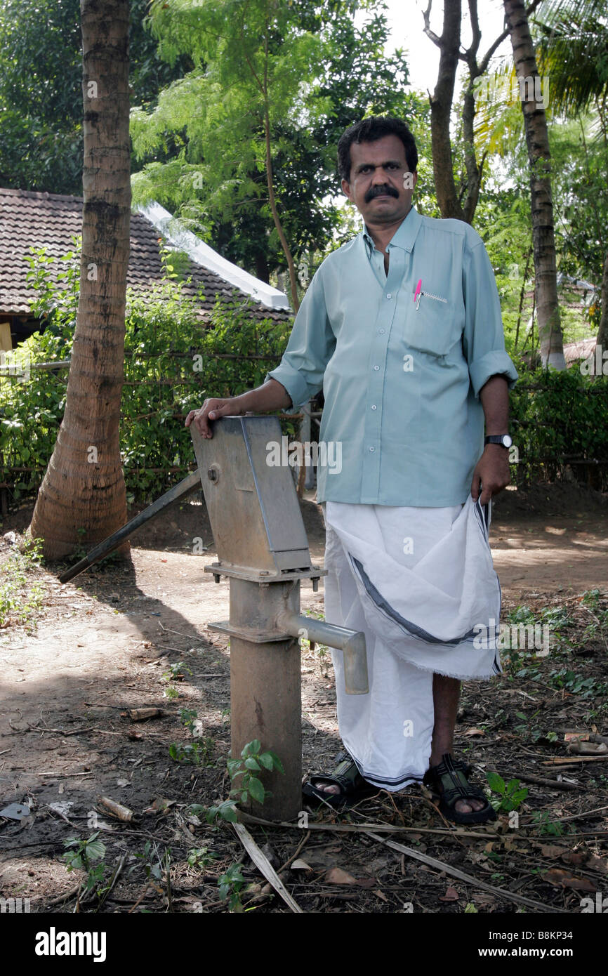 Well stands hi-res stock photography and images - Alamy