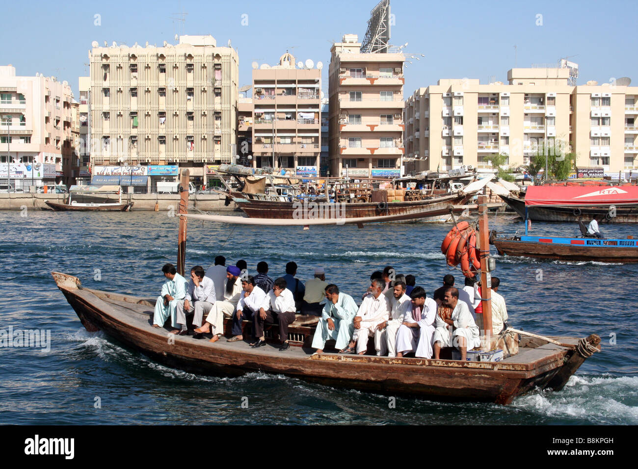 Traditional Abra Ferry Crossing Dubai Creek in Dubai in the UAE Stock ...