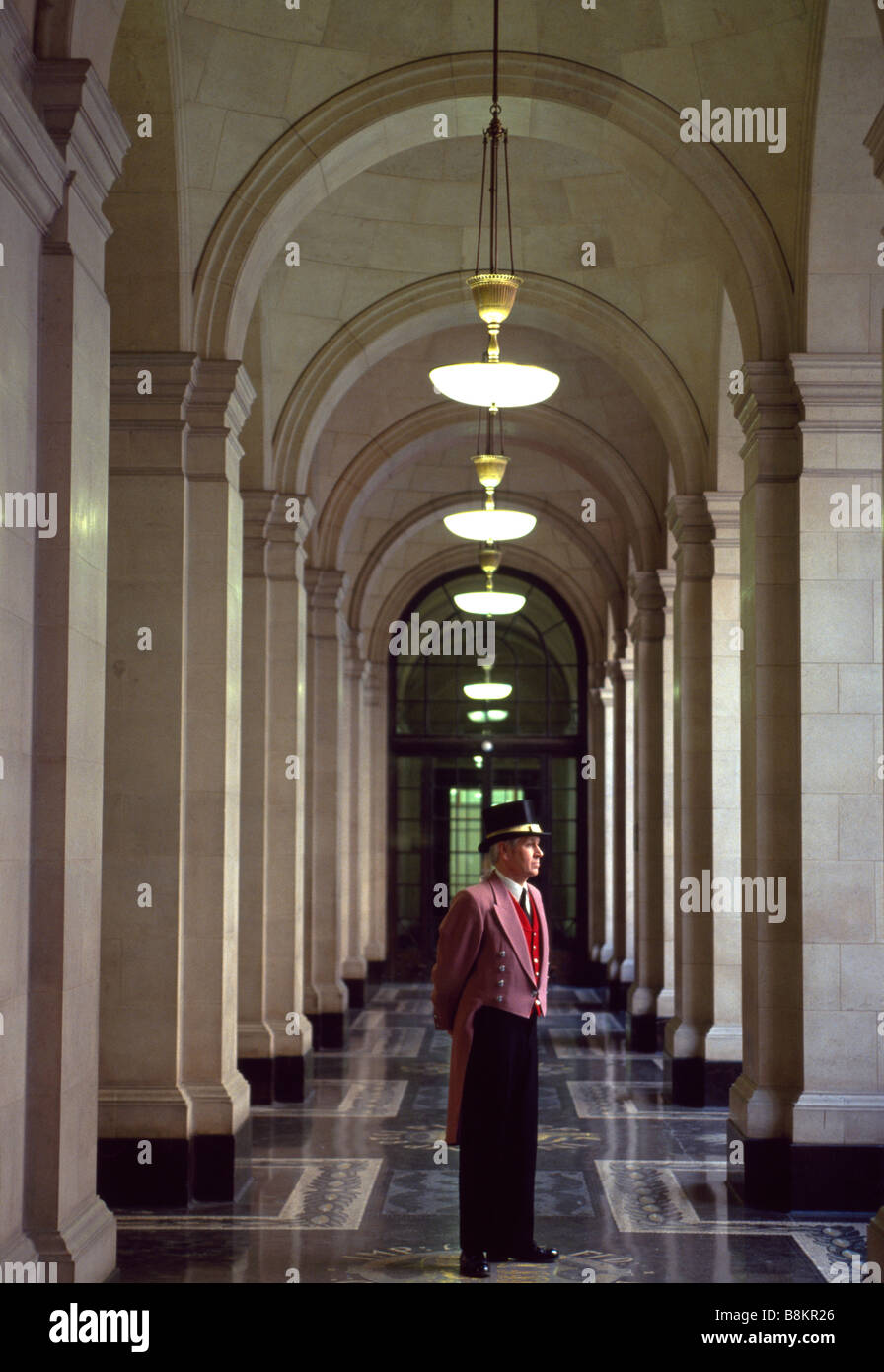 Bank of England Ray Wort, Head Gatekeeper at the Bank of England in ...
