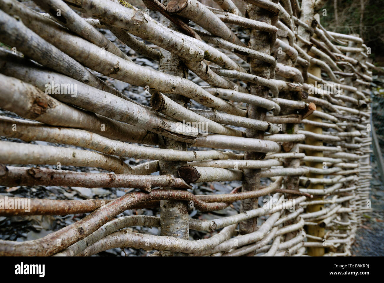 Hazel fence hi-res stock photography and images - Alamy