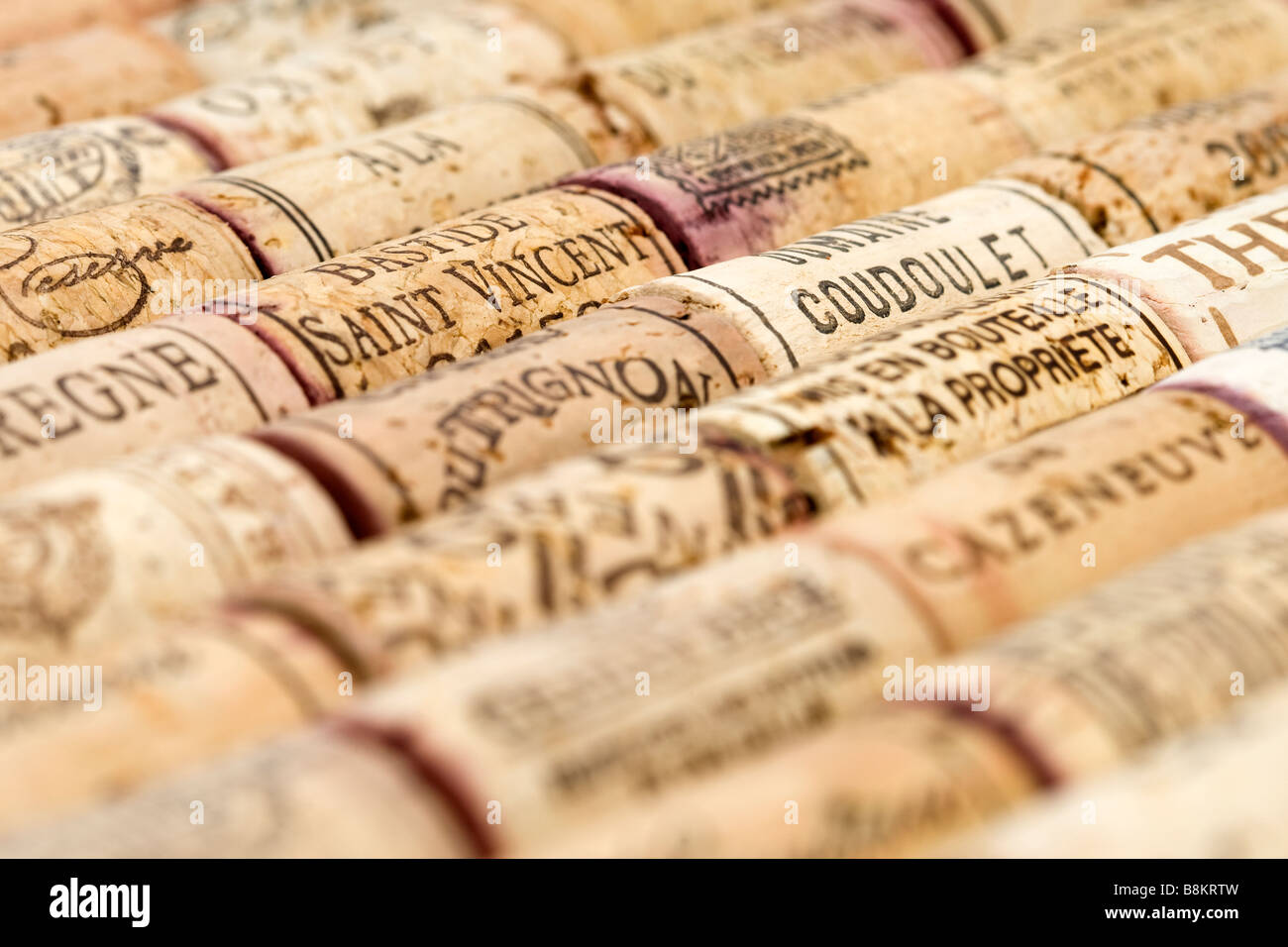 Rows of wine bottle corks Stock Photo - Alamy