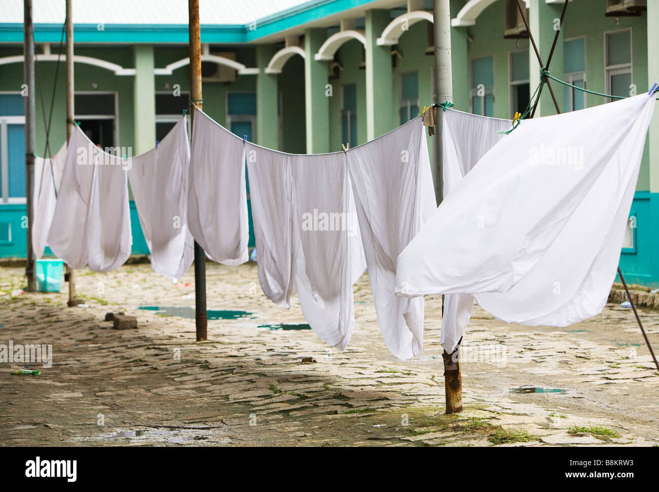 Windy day washing line hi-res stock photography and images - Alamy