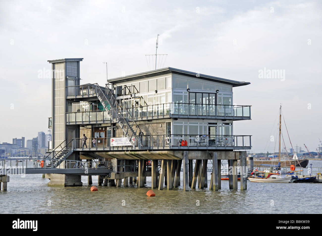 Greenwich Yacht Club River Thames London England UK Stock Photo - Alamy
