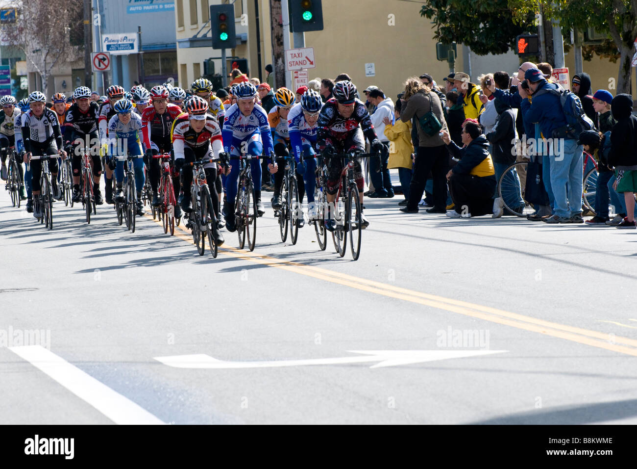 Professional bicycle riders hi-res stock photography and images - Alamy