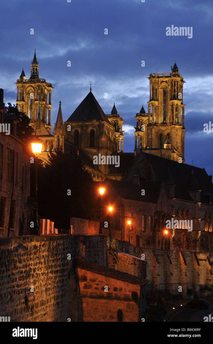 Old town laon hi-res stock photography and images - Alamy