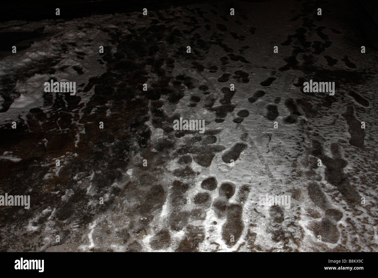 Ice on pavement hi-res stock photography and images - Alamy