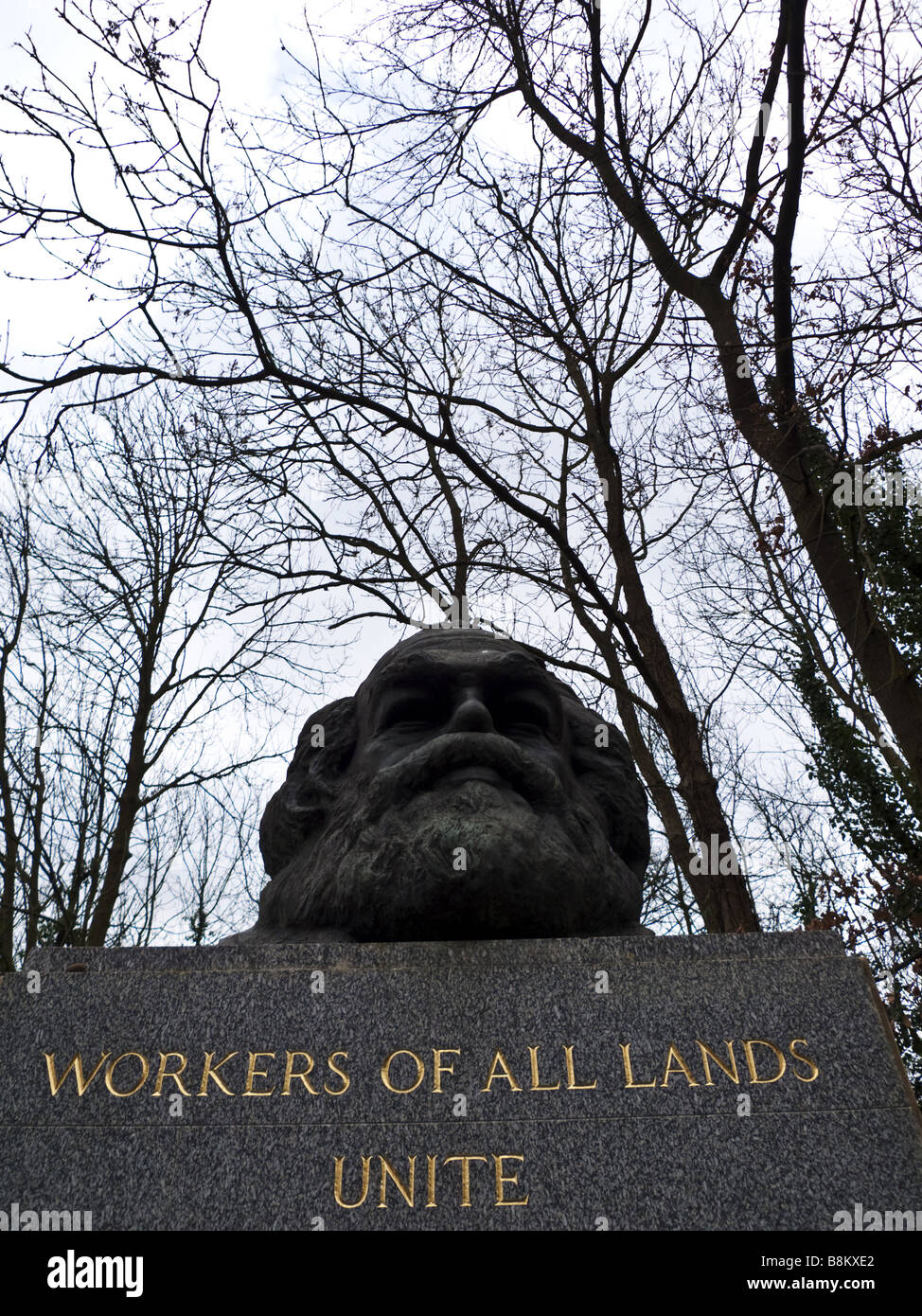 Grave of Karl Marx, Highgate Cemetery, London Stock Photo - Alamy