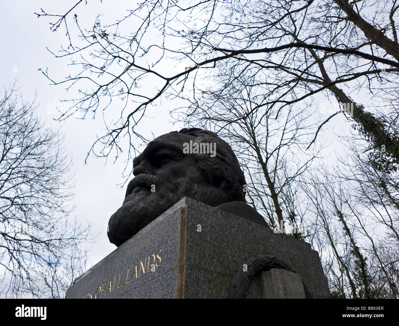 Karl marx grave hi-res stock photography and images - Alamy