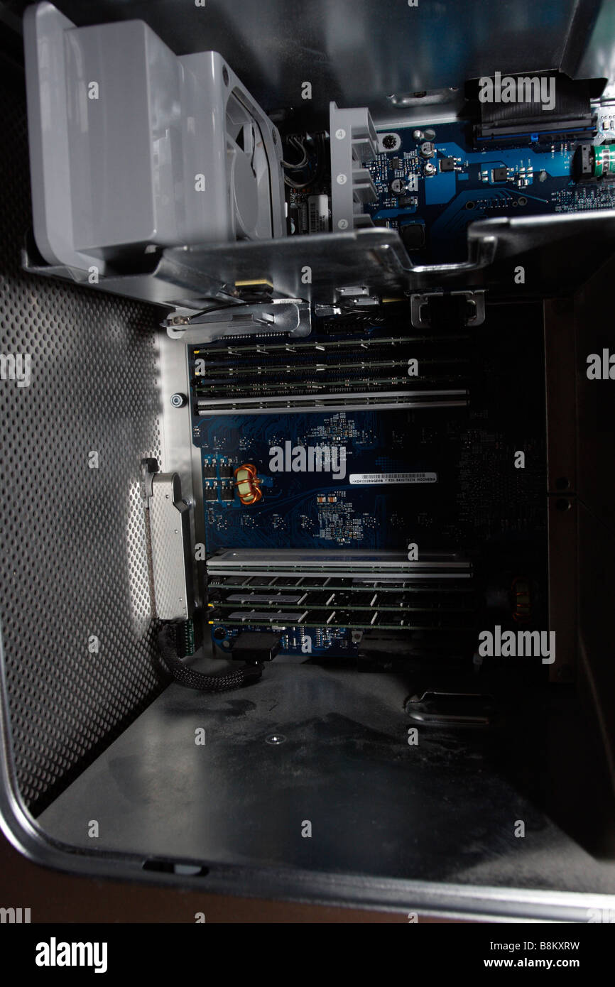 The 8 RAM slots inside a 2004 Apple PowerMac G5 computer, showing the ...