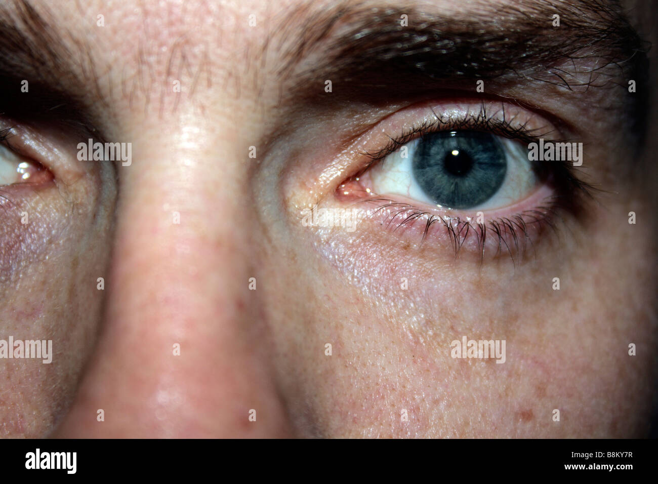 Male face looking left hi-res stock photography and images - Alamy