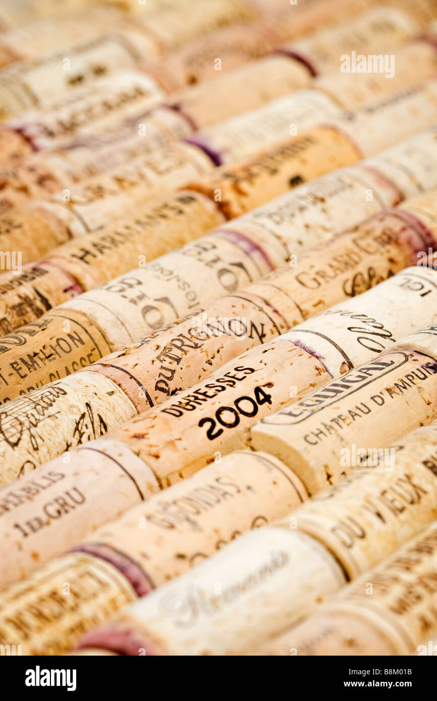 Rows of wine bottle corks Stock Photo - Alamy