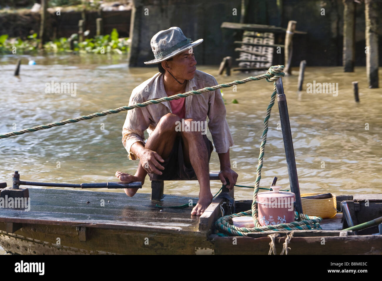 Boatman with hat hi-res stock photography and images - Alamy