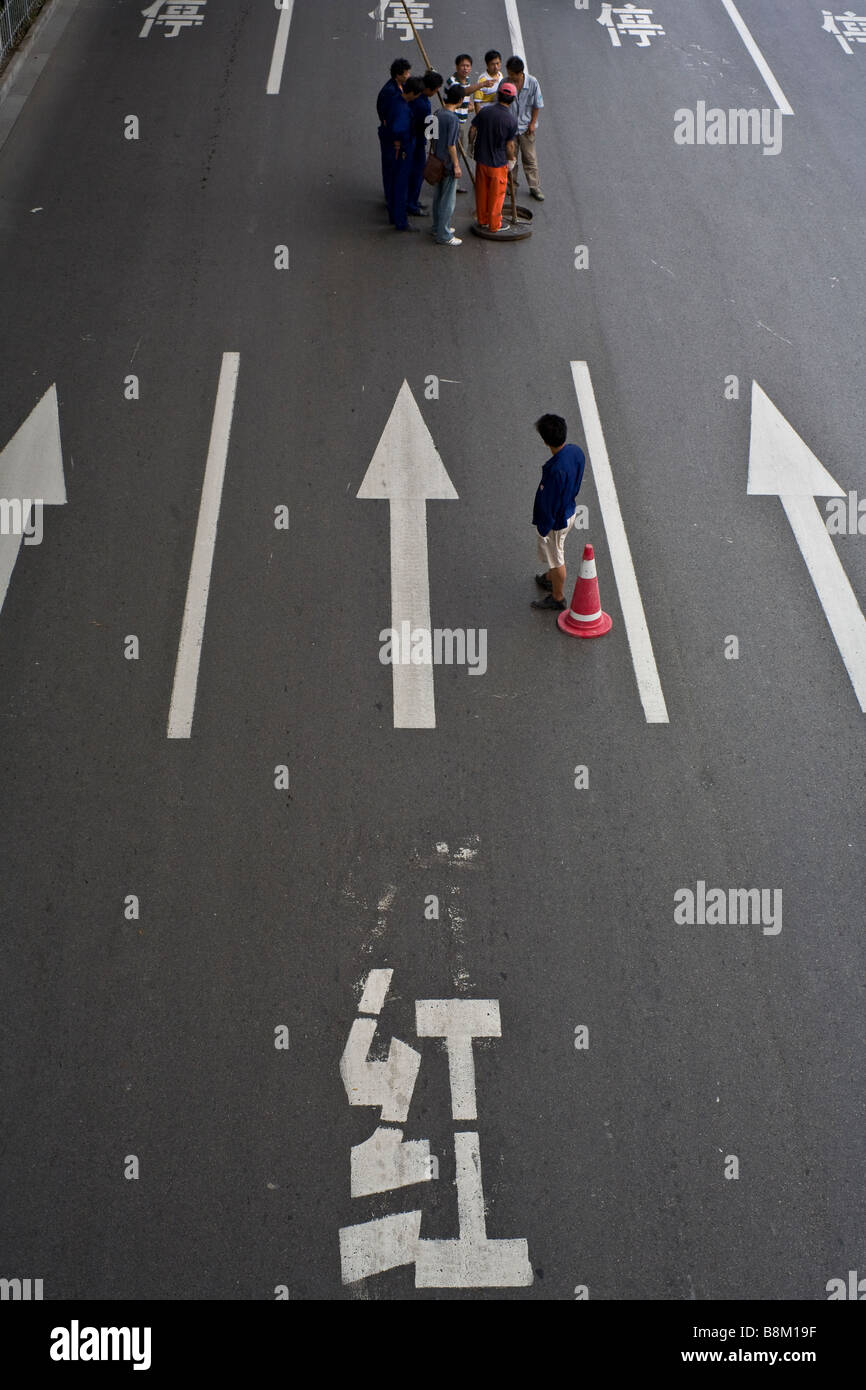 Road sign signs symbols markings hi-res stock photography and images ...