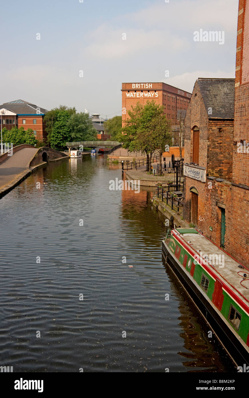 Beeston and Nottingham canal Nottingham city centre and barge Stock ...