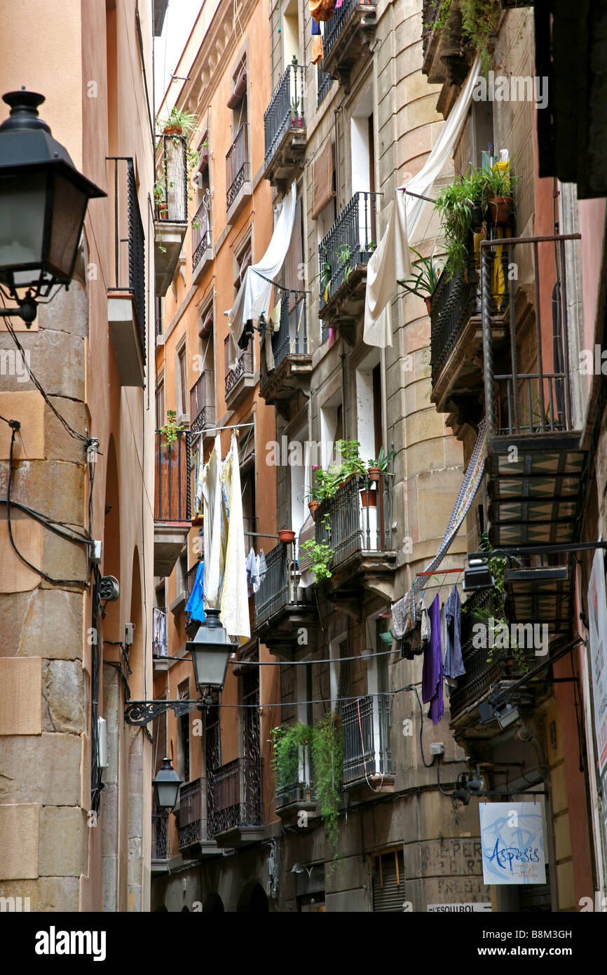Buildings and street scenes from the Barri Gotic Gothic Quarter in ...