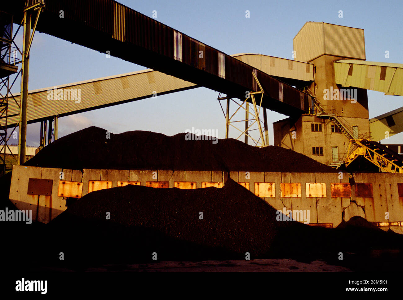 Silverhill Colliery Nottinghamshire: A view of the pit due to close in ...