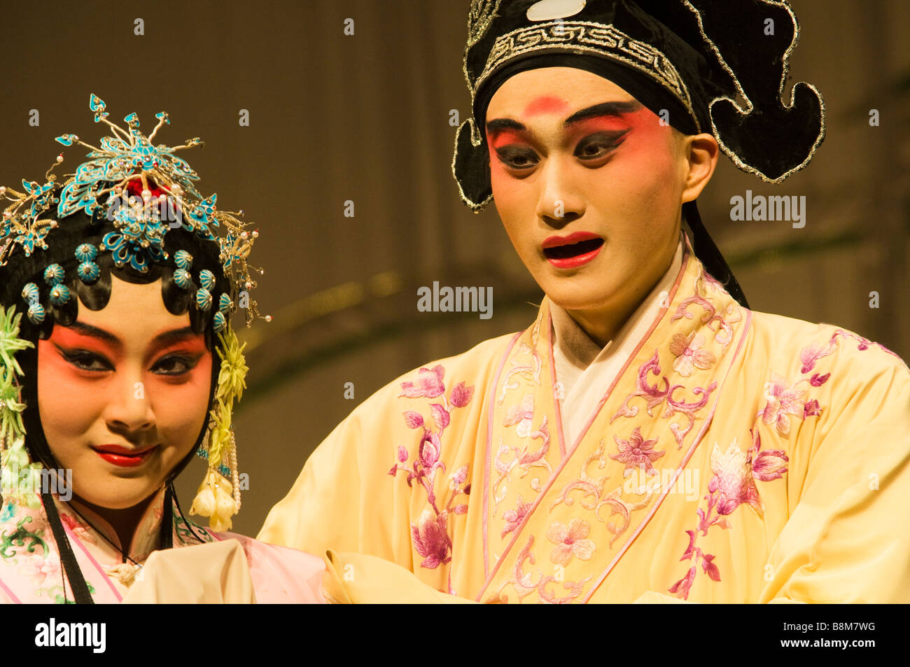Chinese Kunqu opera performer during the show Stock Photo - Alamy