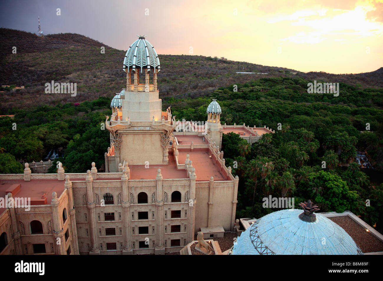 Hotel the sun hi-res stock photography and images - Alamy