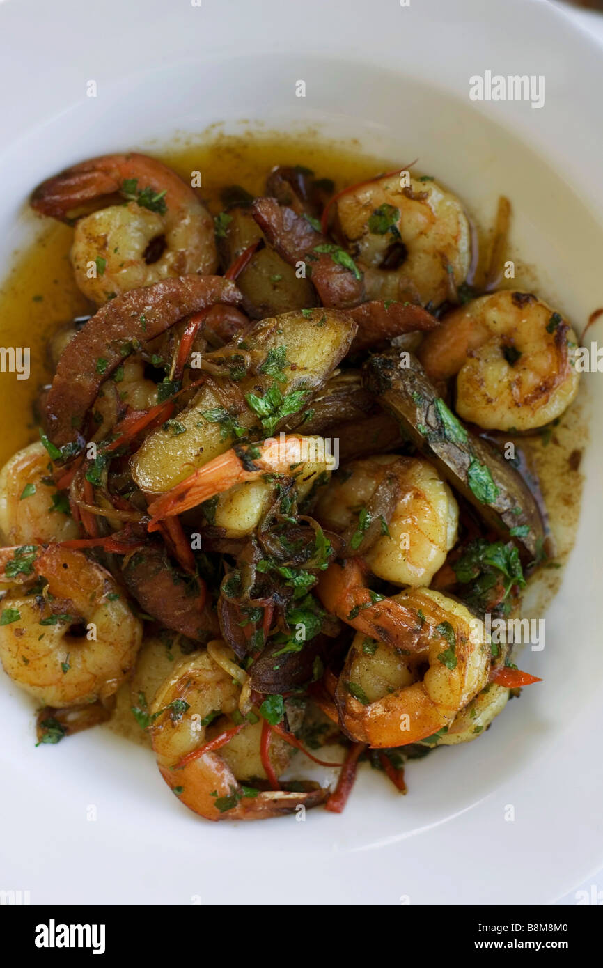 Prawns in garlic oil hi-res stock photography and images - Alamy