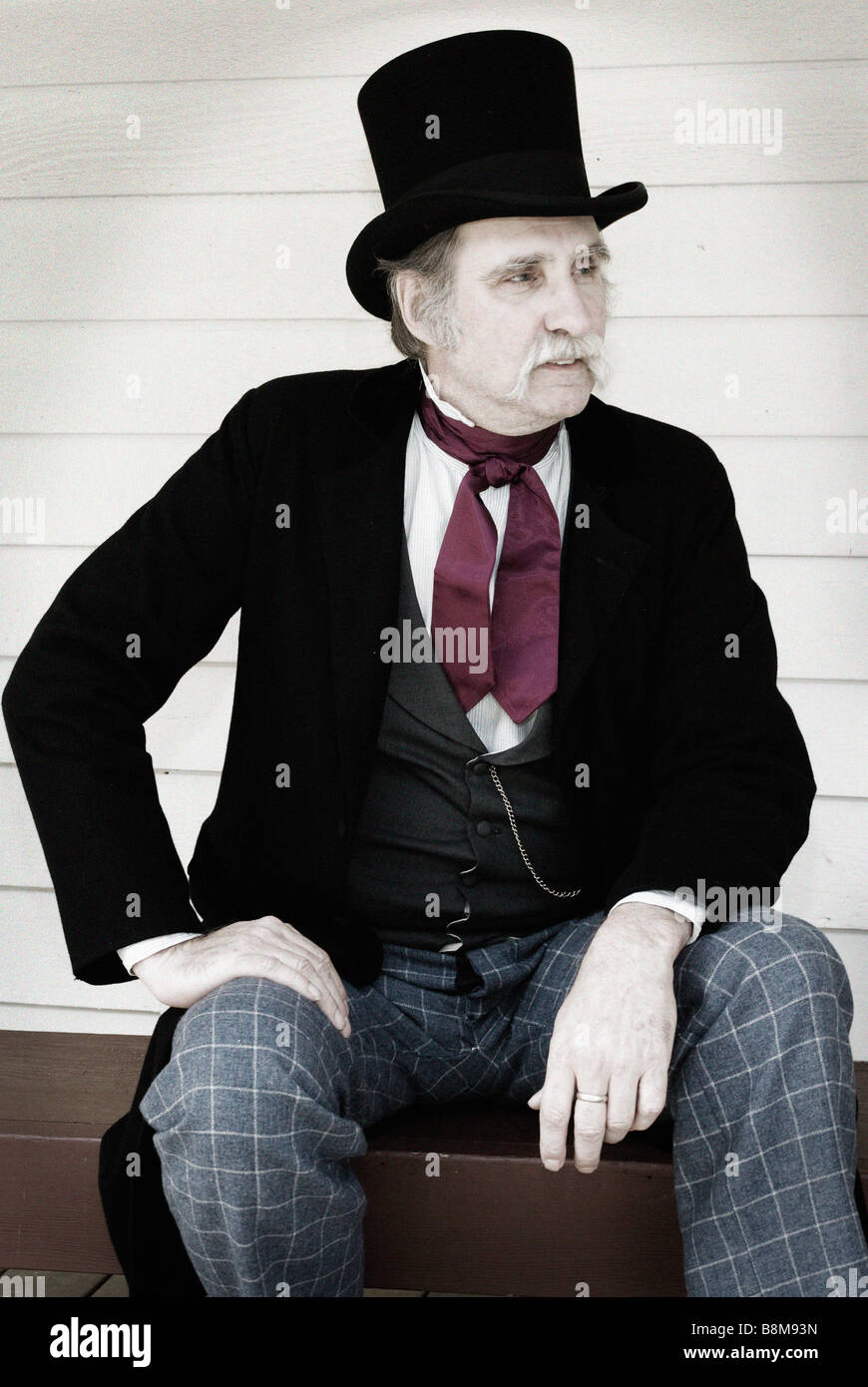 Man 1800s top hat hi-res stock photography and images - Alamy