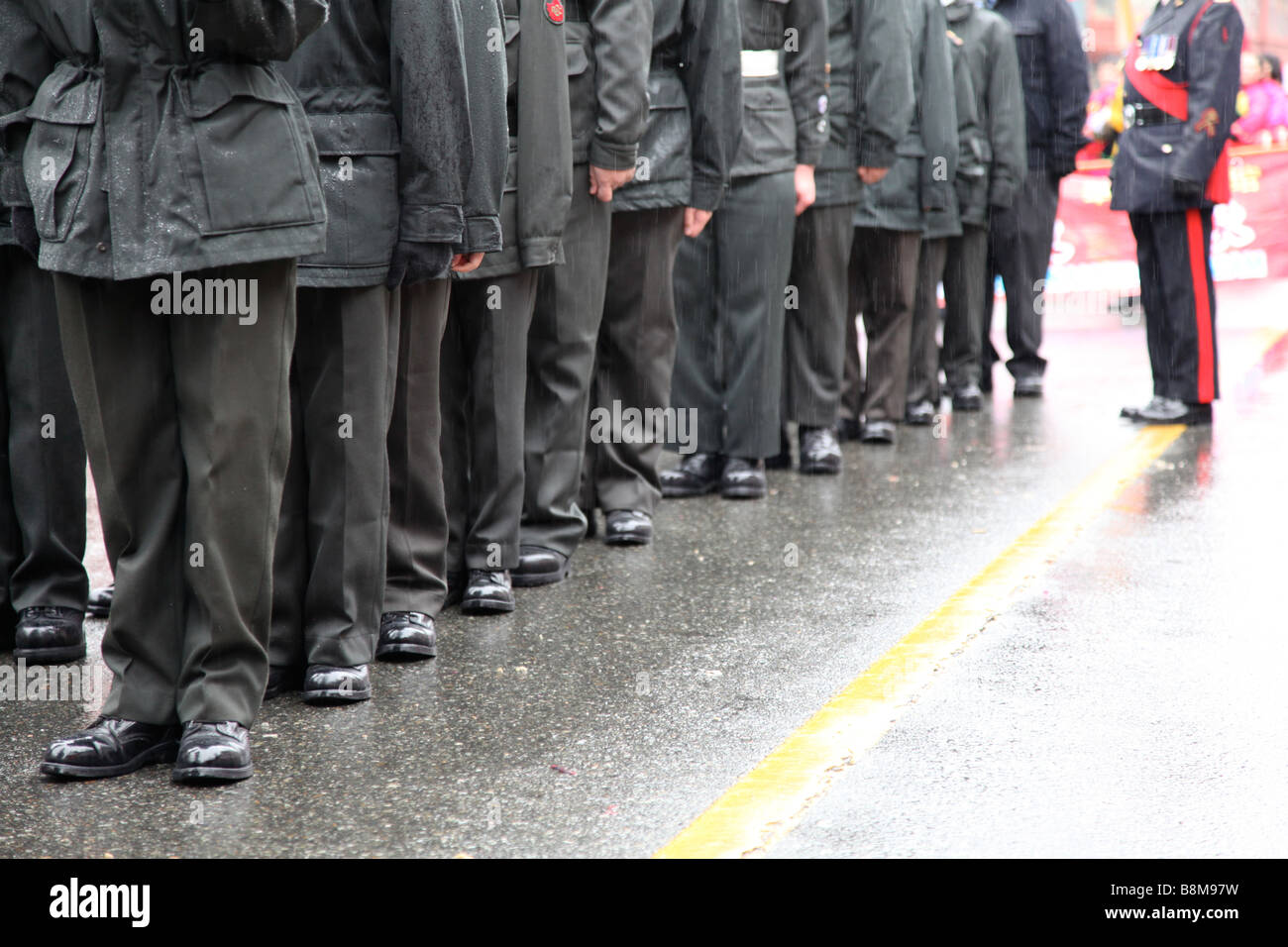 Soldiers stand attention on the street Stock Photo - Alamy