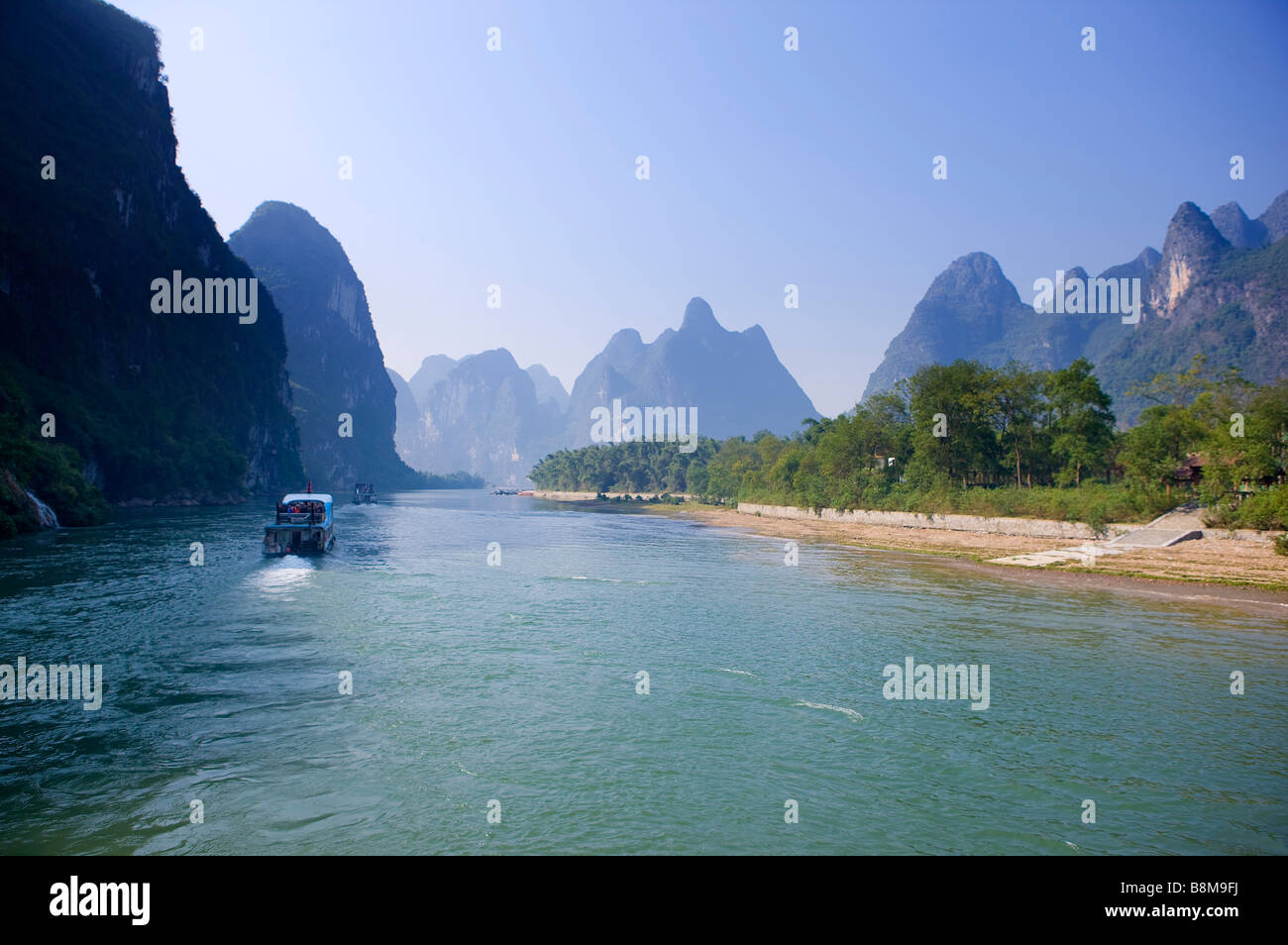 China Guangxi Province Guilin Yangshuo Li River with mountains Stock ...