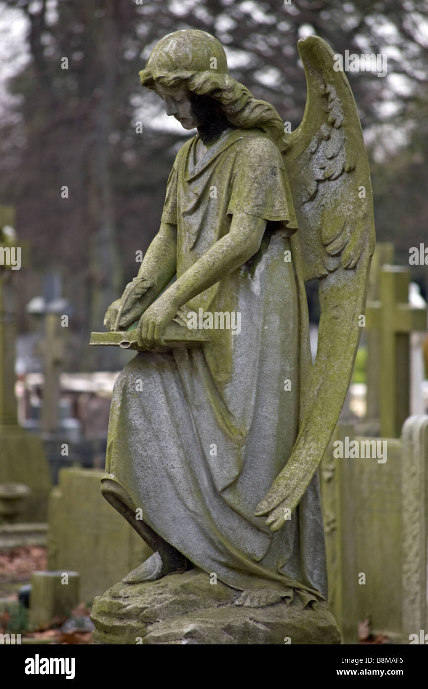 Tomb death writing hi-res stock photography and images - Alamy