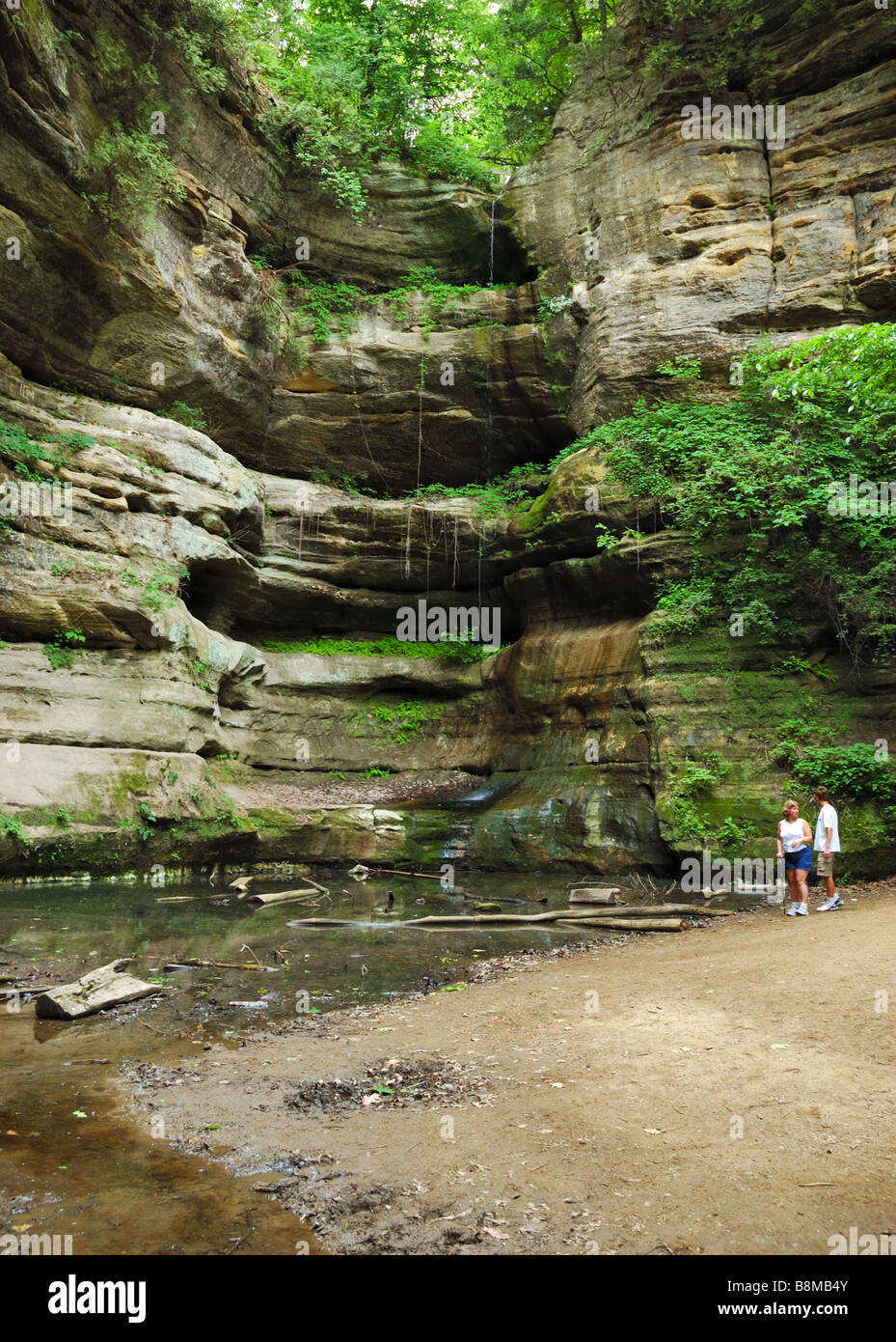 Dried out waterfall at the Starved Rocks State Park, Utica, Illinois ...