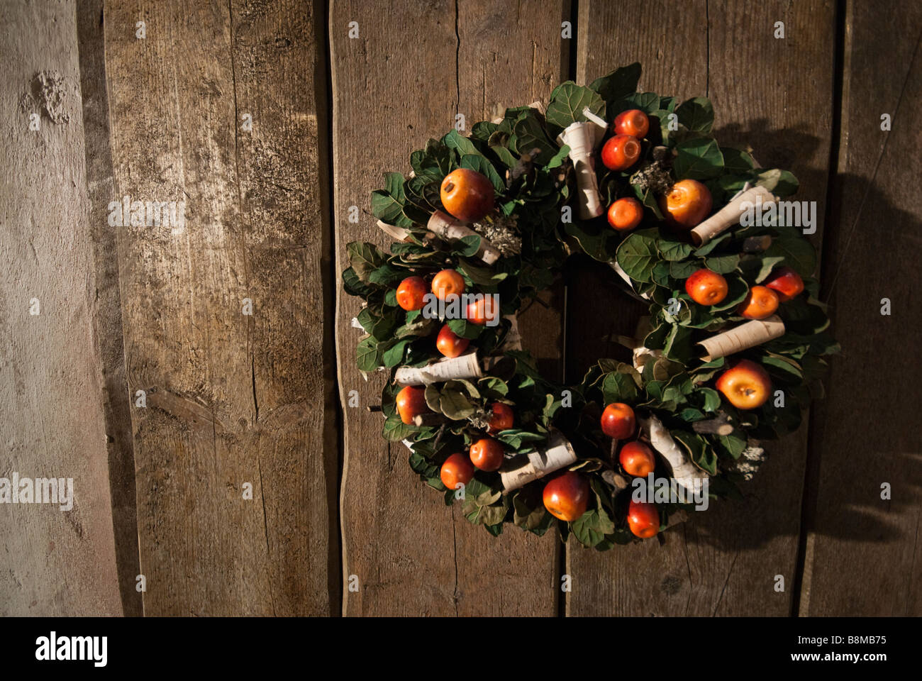 Oak wreath hi-res stock photography and images - Alamy