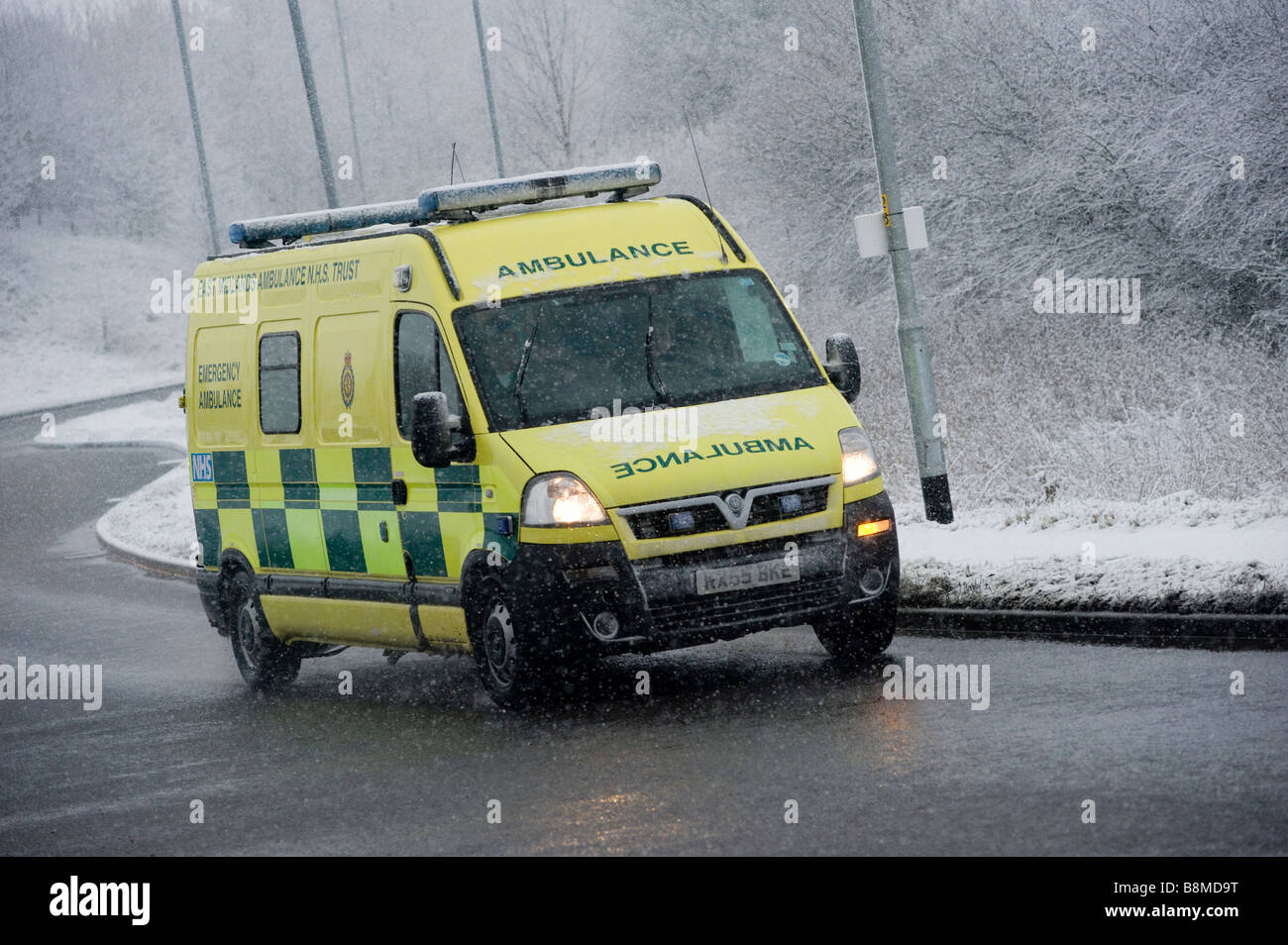 Ambulance in snow hi-res stock photography and images - Alamy